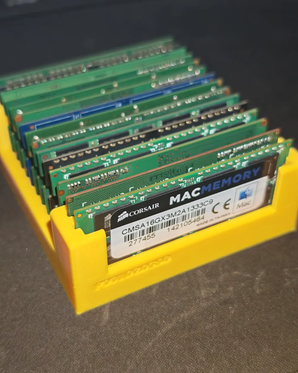RAM-Halter ddr2 ddr3 SODIMM 15 Steckplätze – Kostenloses 3D-Druckmodell ...