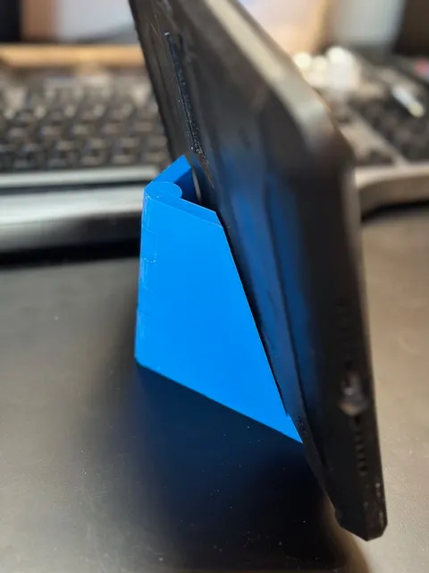 Compact Folding iPad Stand – Print-in-Place Design - Free 3D Print ...