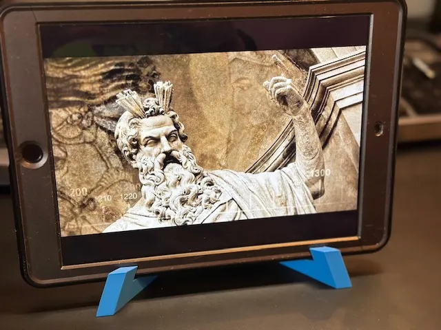 Compact Folding iPad Stand – Print-in-Place Design - Free 3D Print ...