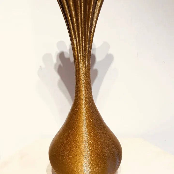 Water bomb vase by brithawkes - MakerWorld