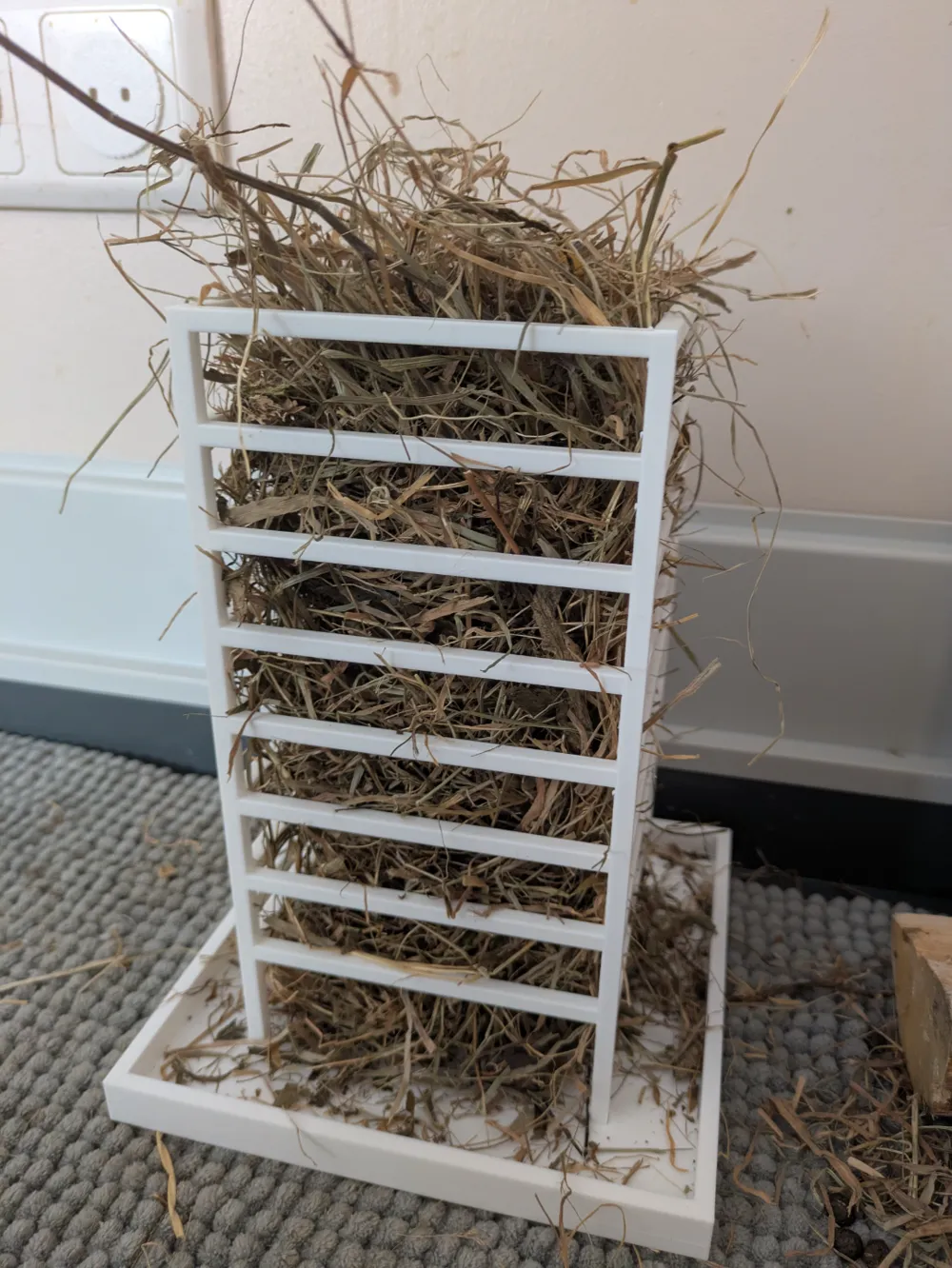 Rabbit Hay Feeder Tower by Blender - MakerWorld