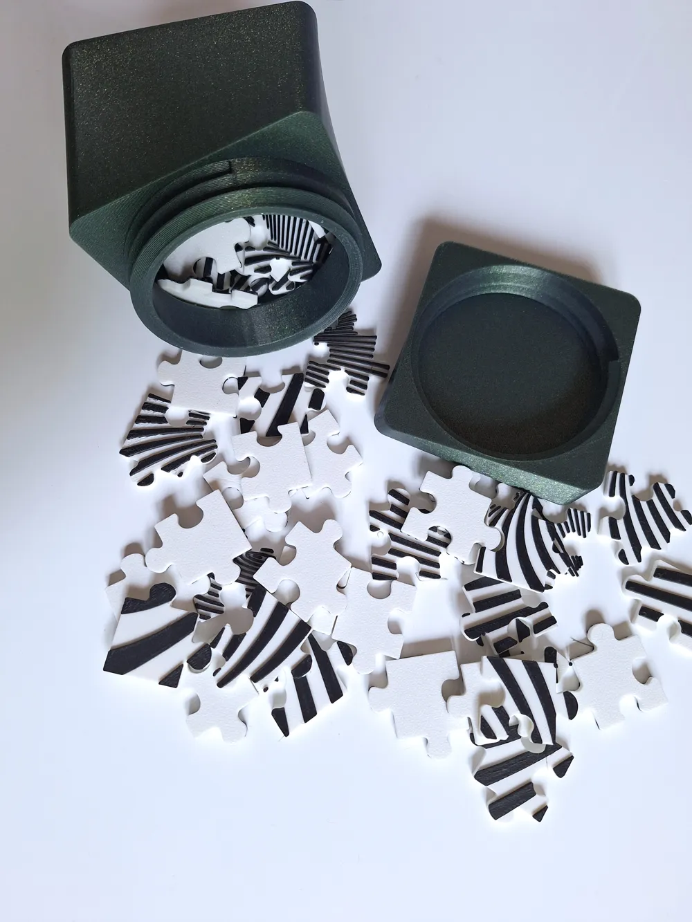 puzzle illusion with box storage by dreampaint68 MakerWorld: Download Free 3D Models