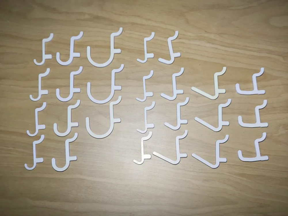 Pegboard with Round Holes and Abundant Hooks by diqi_com - MakerWorld