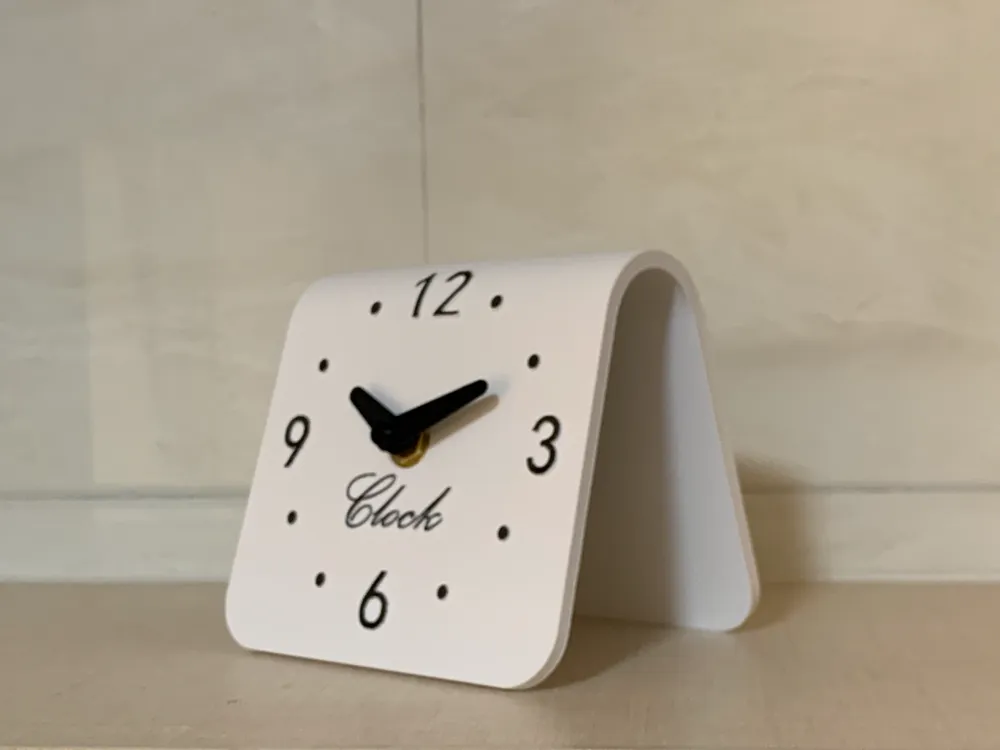 Minimalist Desk Clock - Free 3D Print Model - MakerWorld