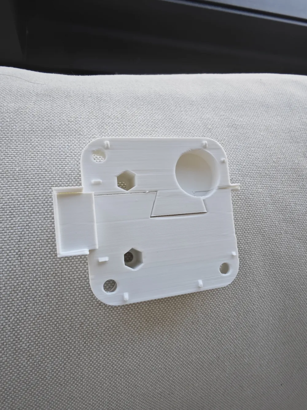 Bambu Lab A1 mini · Z-axis top cover filament spool holder + build ...
