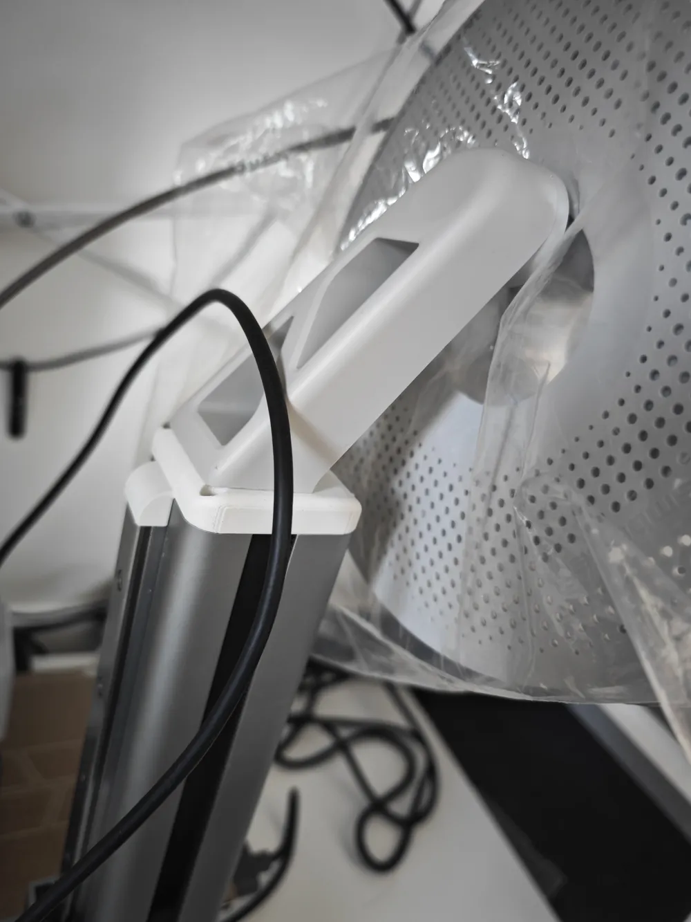 Bambu Lab A1 mini · Z-axis top cover filament spool holder + build ...