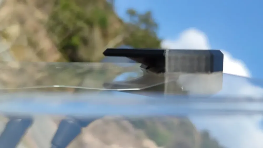 Motorcycle Kite String Cutter—Top-Mounted Blade by Nook Studio | 犄角作坊 ...