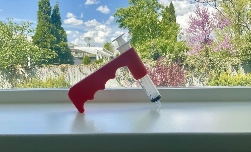 The Syringer - An All-In-One Precise Watering Tool by TH Designs ...