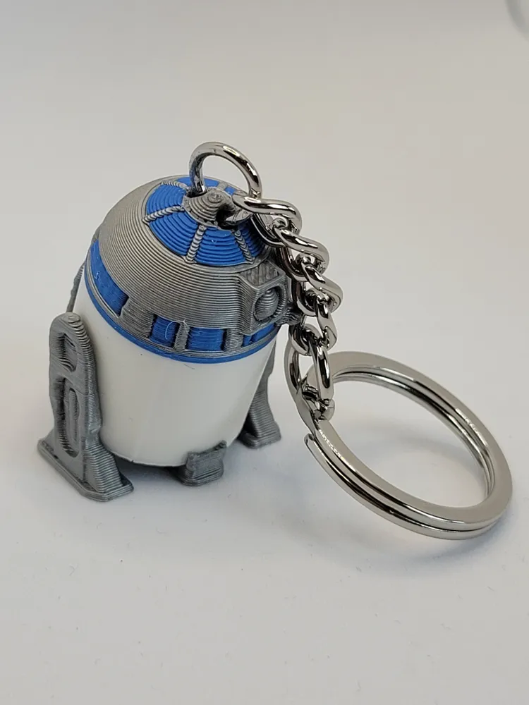 R2D2 Keychain with secret compartment - Free 3D Print Model - MakerWorld