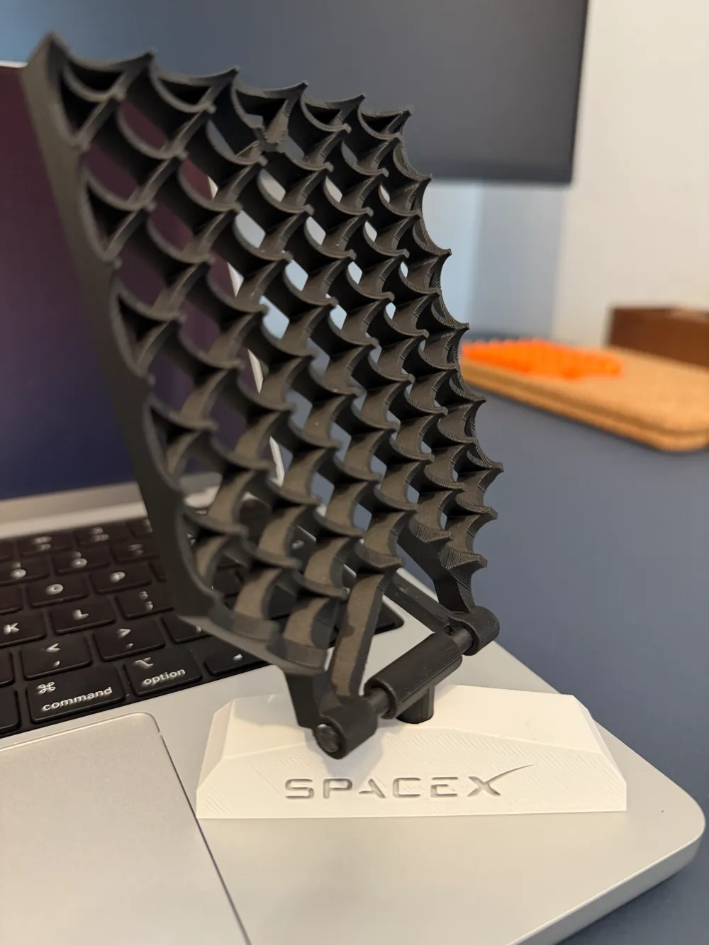 SpaceX Falcon 9 Grid Fin (Ornament/Coaster) by Printed It - MakerWorld