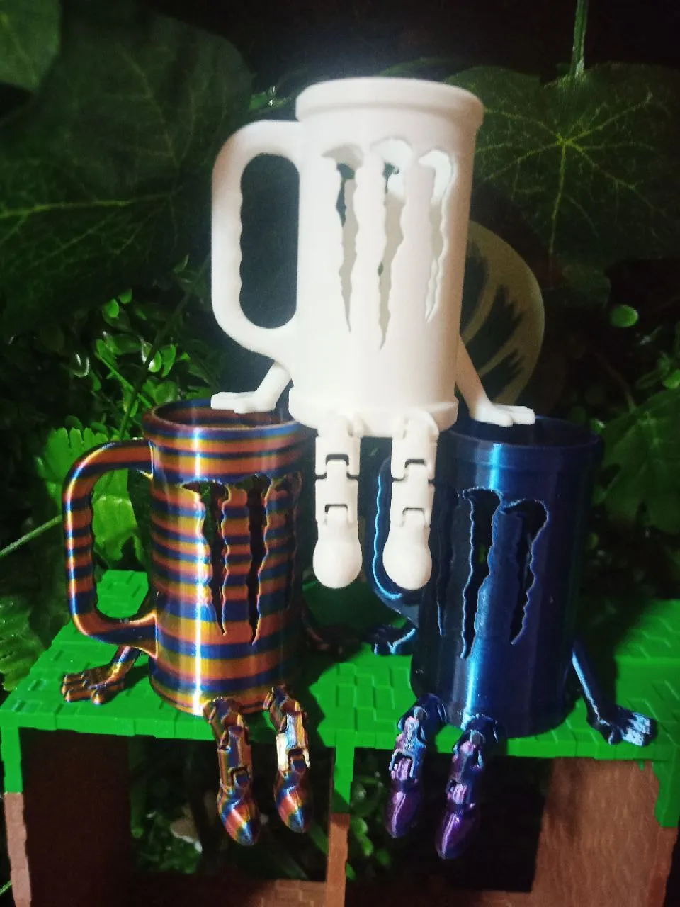Monster Enegy Mini Can Holder Articuled - Free 3D Print Model - MakerWorld