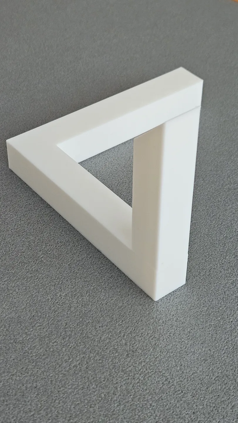 Penrose Triangle by user_3082787468 - MakerWorld