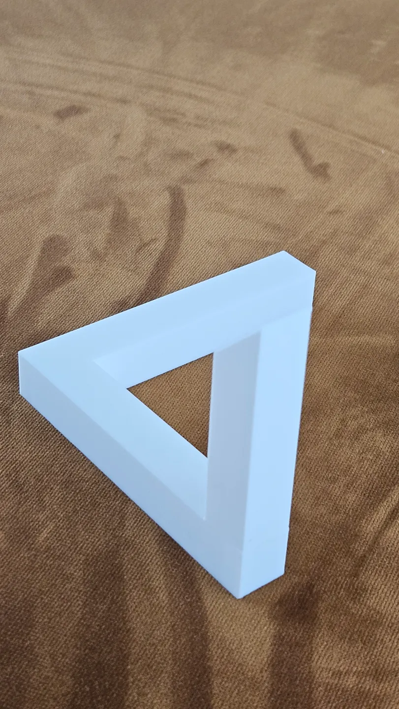 Penrose Triangle by user_3082787468 - MakerWorld