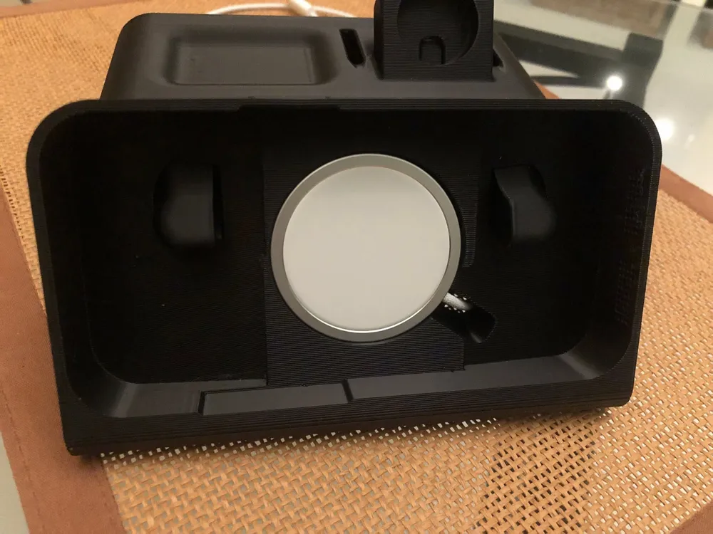 APPLE IPHONE 17 PRO WATCH EARPODS Dock ESR 케이스 - 무료 3D 프린트 모델 - MakerWorld