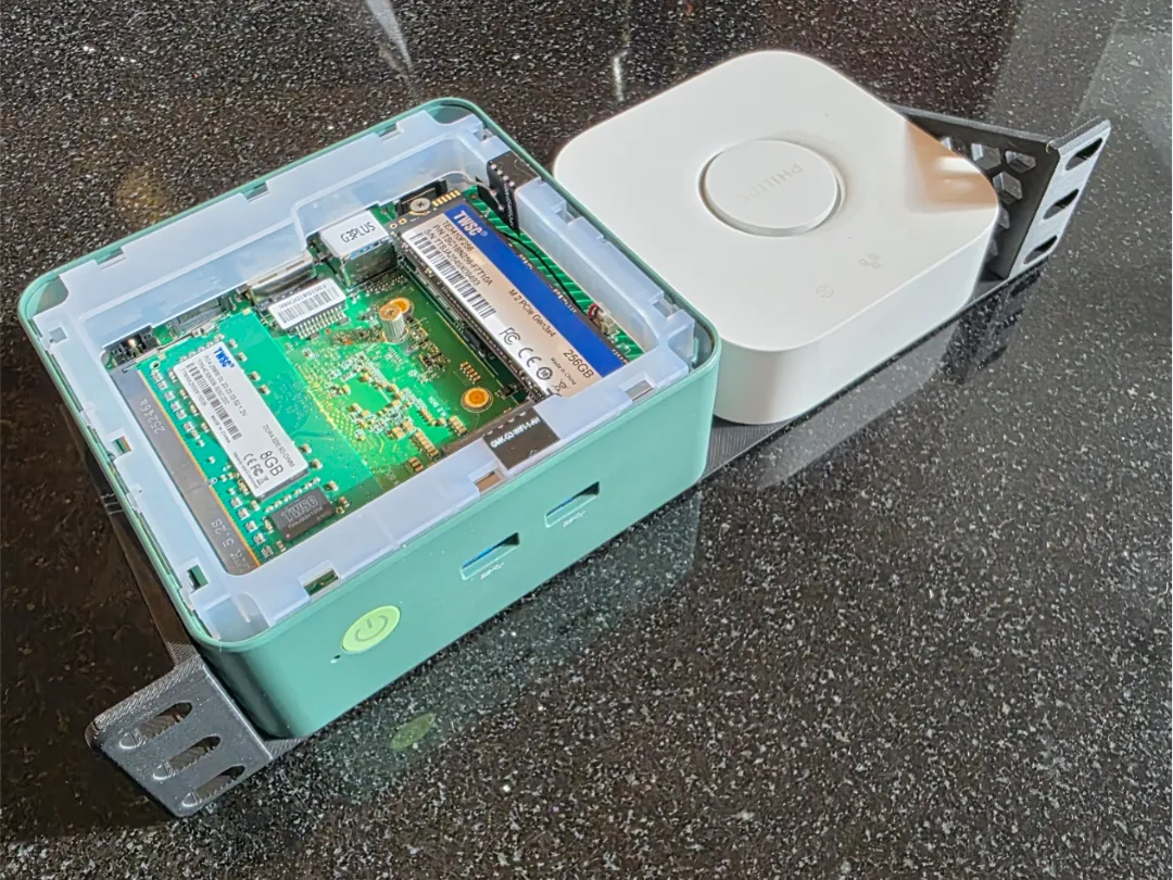 GMKtec G3 + HUE Bridge Montaggio su rack 10 pollici 1U - Free 3D Print ...