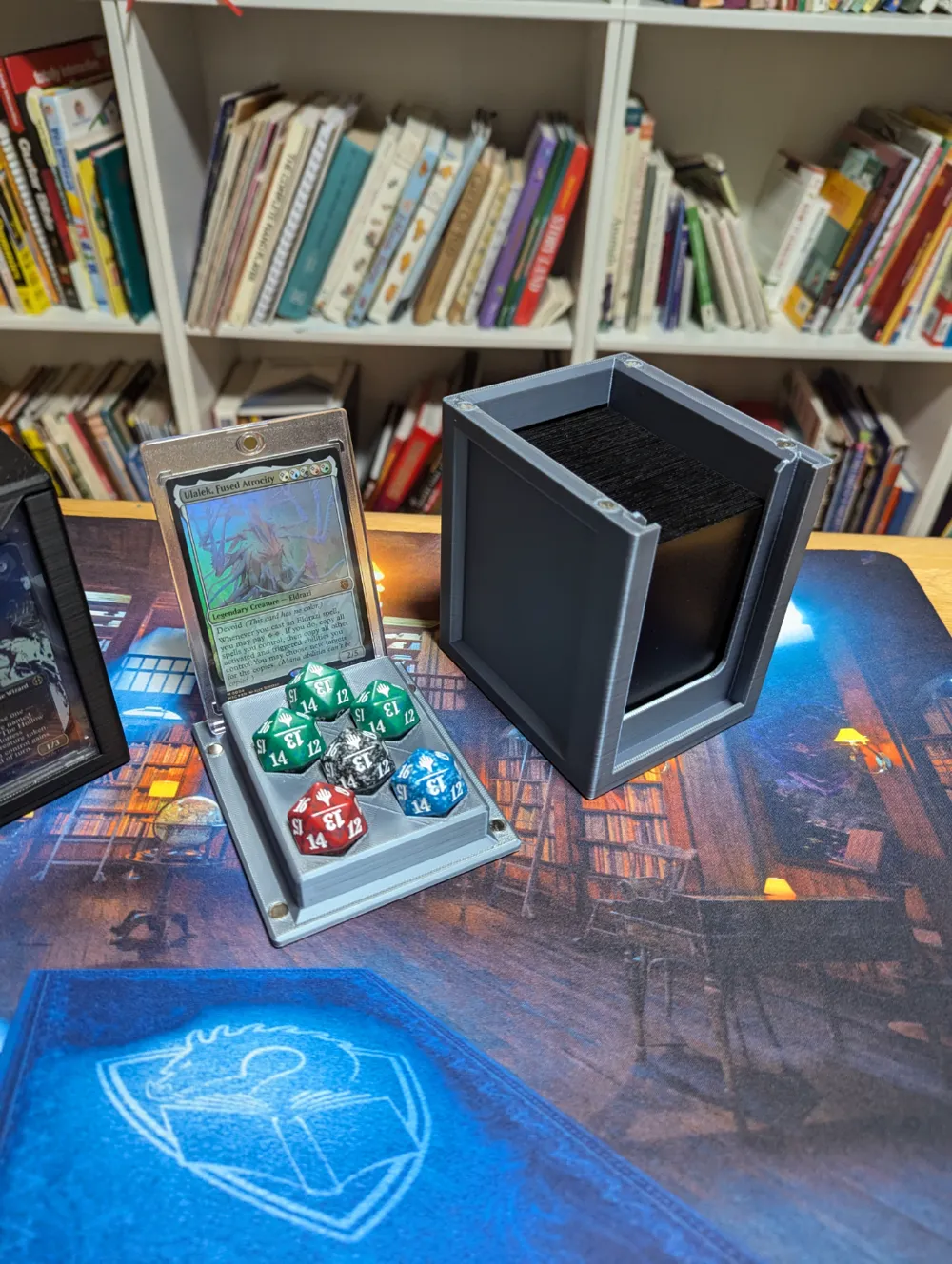 MTG Commander Display Deck Box for 35pt Mag Case by Cincinnati Squirrel ...