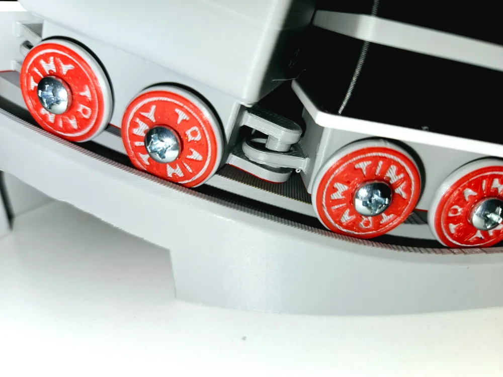 Chain Chassis . Coupled Cars . Tiny Train System by SFYoungMakerWorld ...