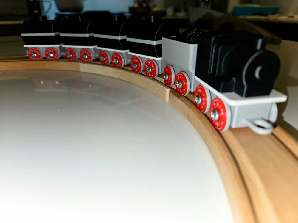 Chain Chassis . Coupled Cars . Tiny Train System by SFYoungMakerWorld ...