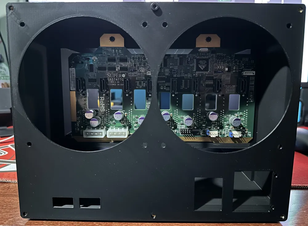 8-Bay DAS/HDD Enclosure Supermicro 747TQ backplane - Free 3D Print ...
