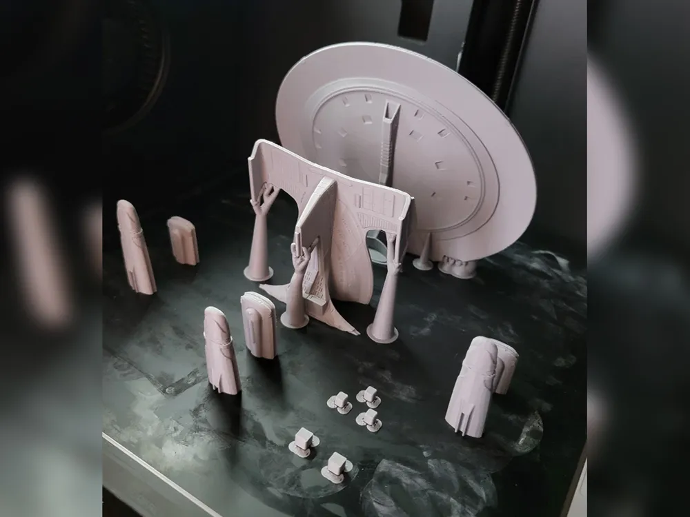 USS Enterprise-D Refit - Free 3D Print Model - MakerWorld
