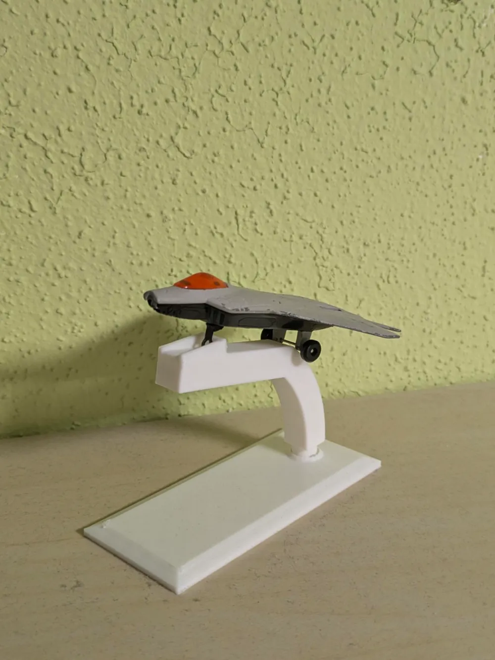 Universal Plane Stand by craftingrek MakerWorld: Download Free 3D Models