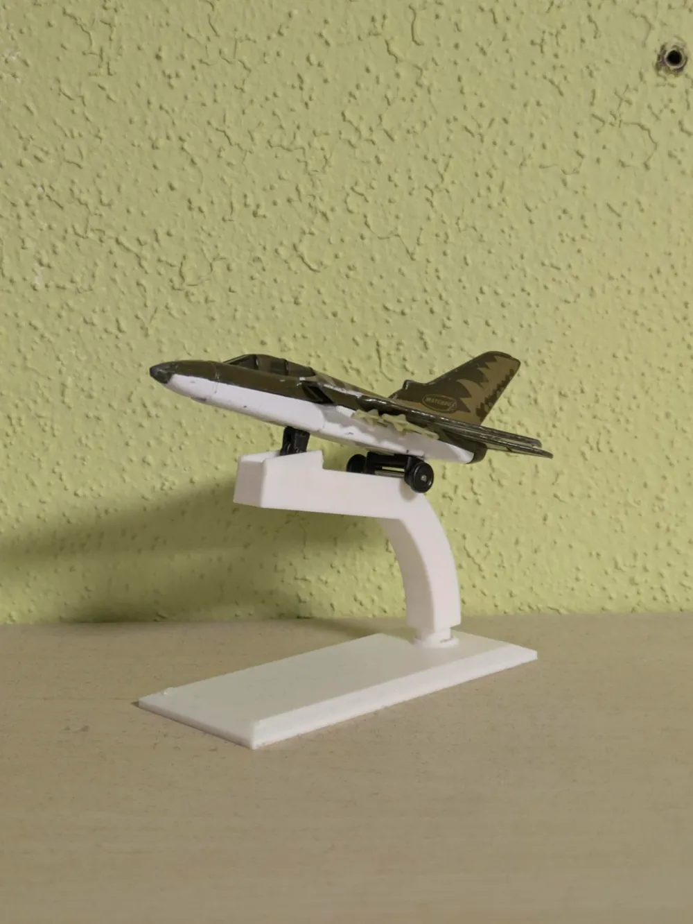 Universal Plane Stand by craftingrek MakerWorld: Download Free 3D Models