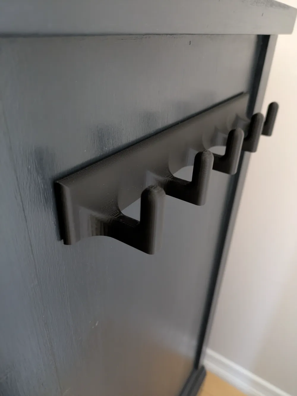 Wall Hooks / Hangers by Bert Owen MakerWorld: Download Free 3D Models