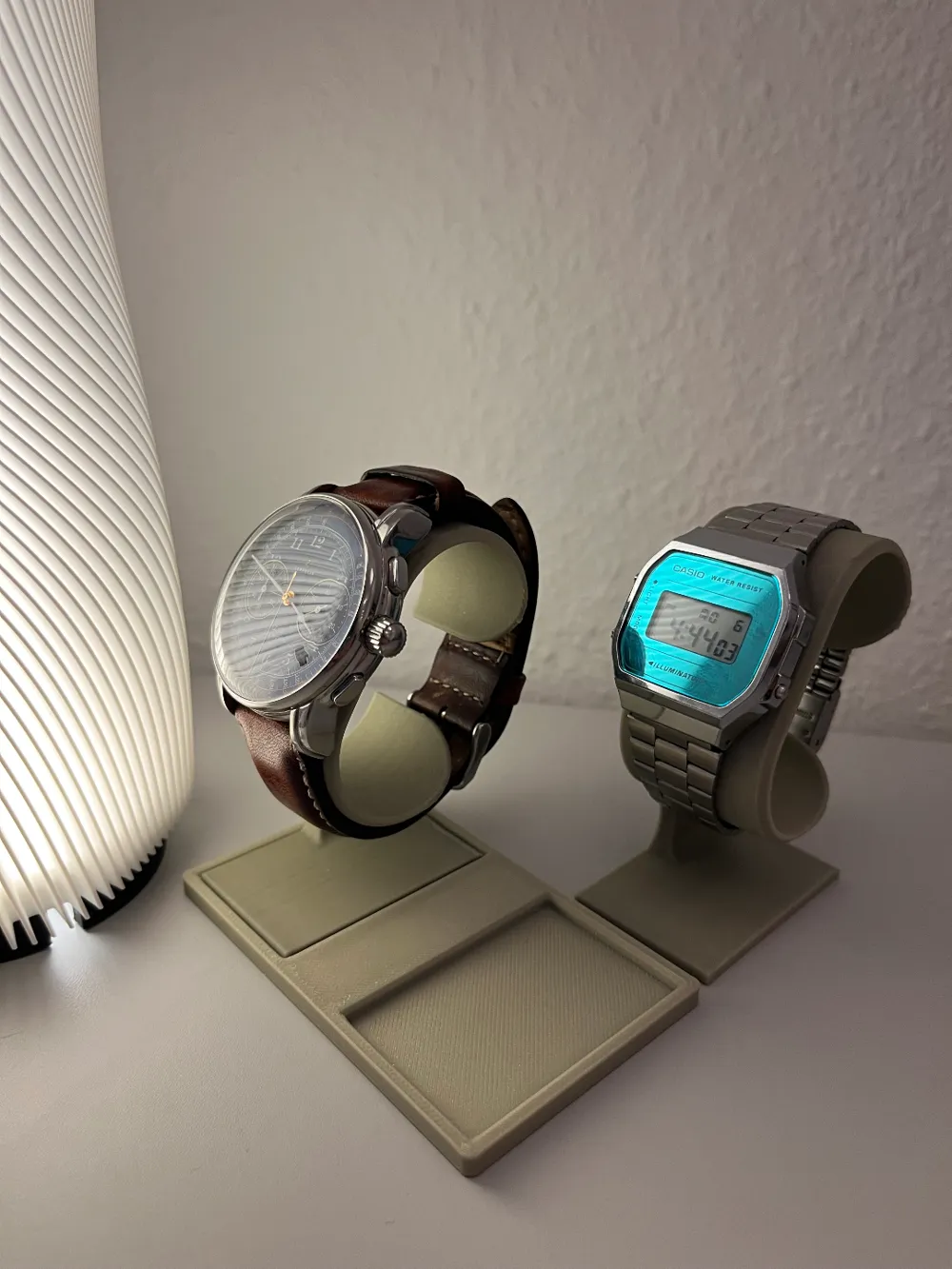Watch stand for 1, 2, or 4 watches by EBengineering - MakerWorld