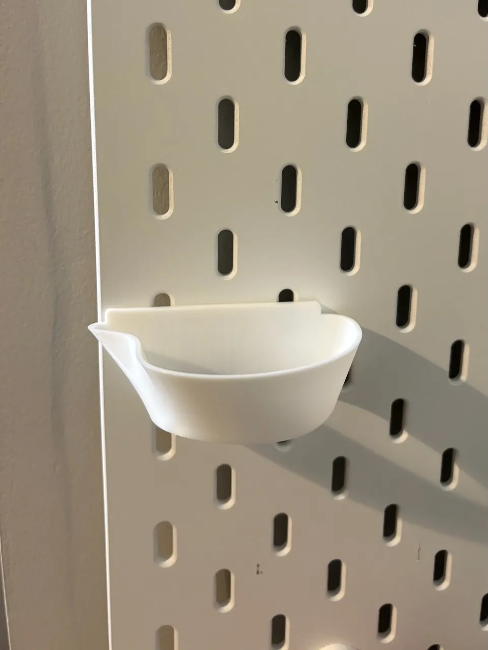 Logitech G502 Maus Skadis Halter von hebo - MakerWorld