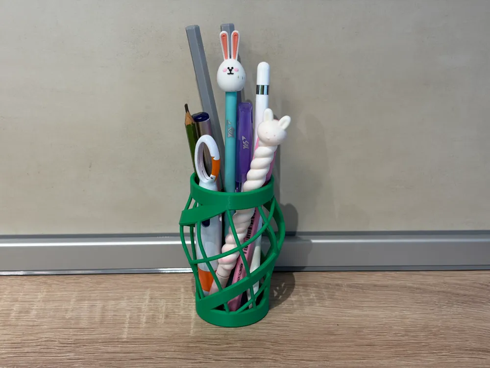 Spiral Ribbon Pen & Pencil Holder - Free 3D Print Model - MakerWorld