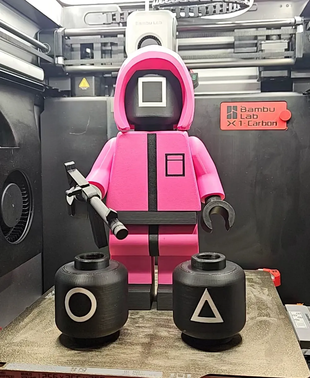 Squid Game Brick Style by p666buc - MakerWorld