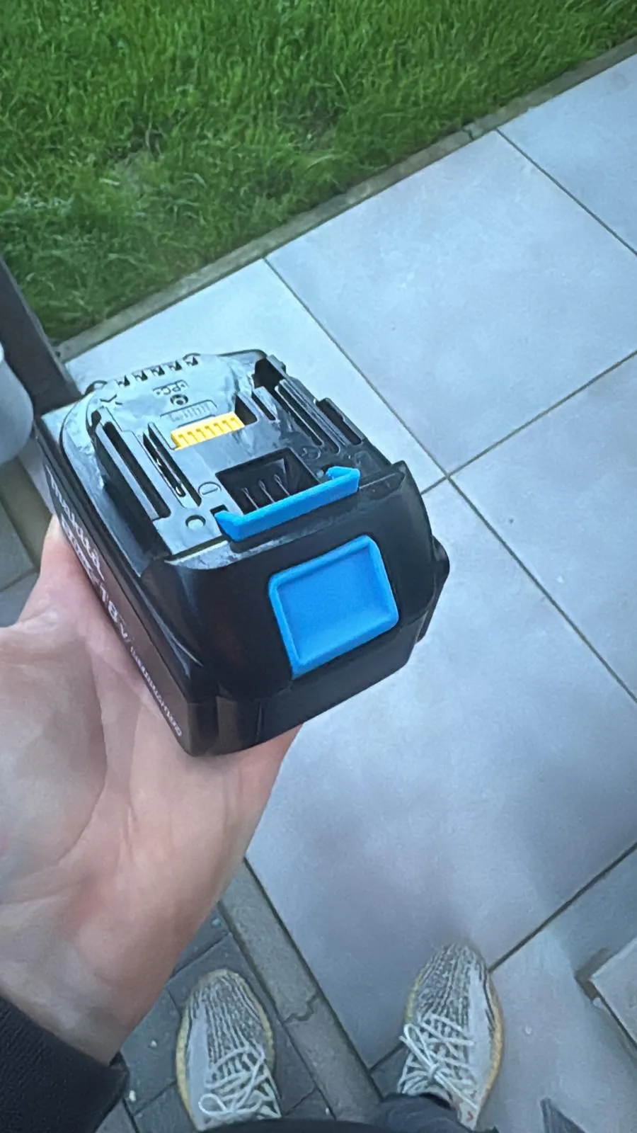 Makita Button for battery - Free 3D Print Model - MakerWorld