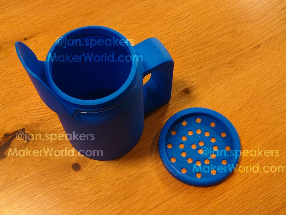 Winter Ice Salt Spreader – 1kg with Scoop - Free 3D Print Model ...