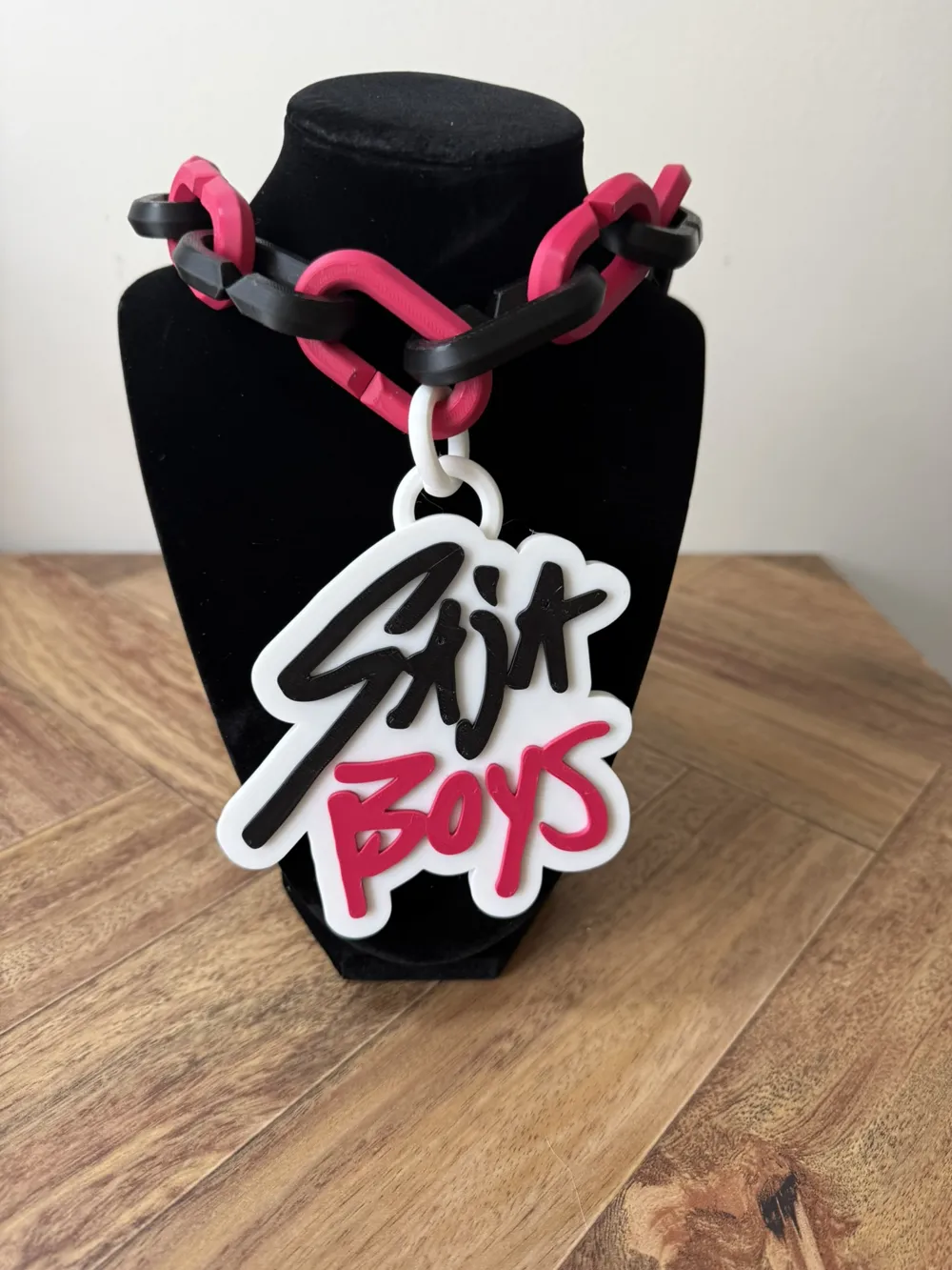 Saja Boys Hype Chain Pendant - Free 3D Print Model - MakerWorld