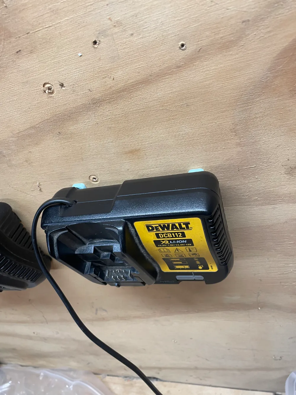 Dewalt DCB112 Holder by Clintostholz - MakerWorld