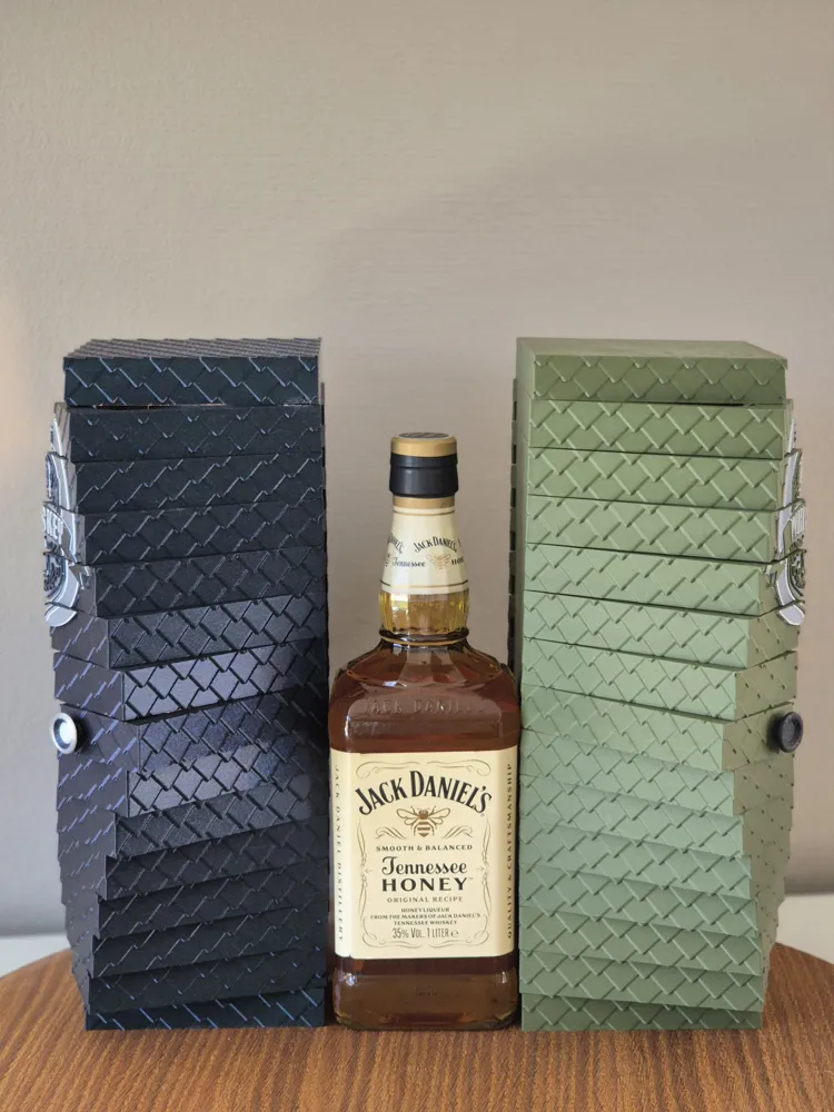 Whiskey Display Box by The Patient Maker MakerWorld: Download Free 3D ...