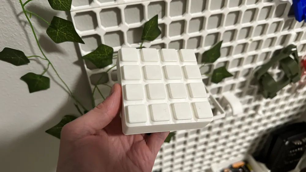 Gridfinity Build Plate Cleaner Holder | Half-Grid - Free 3D Print Model ...