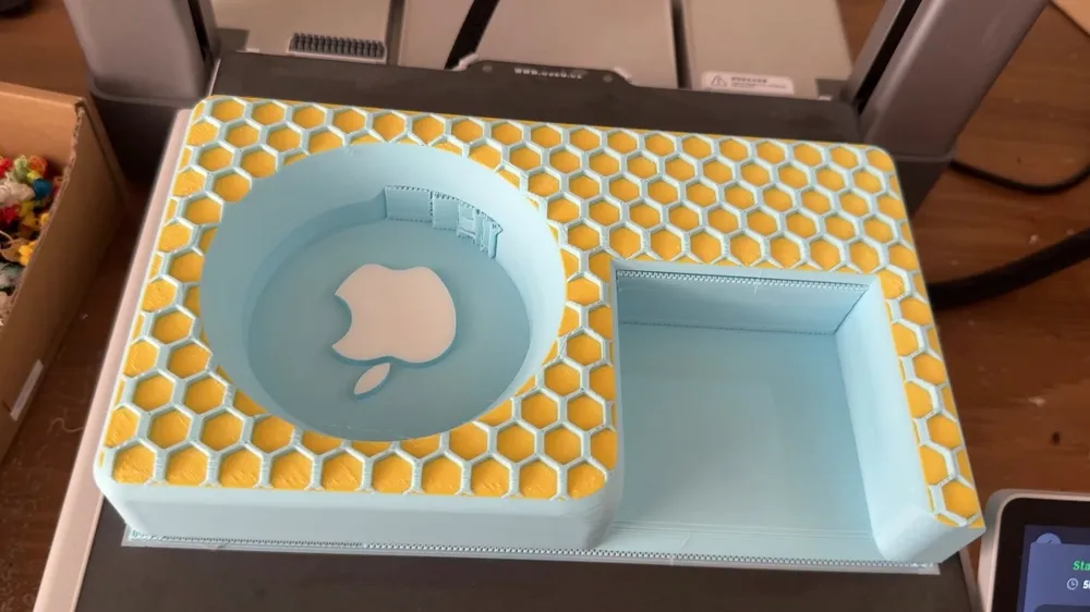apple phone amp - Free 3D Print Model - MakerWorld