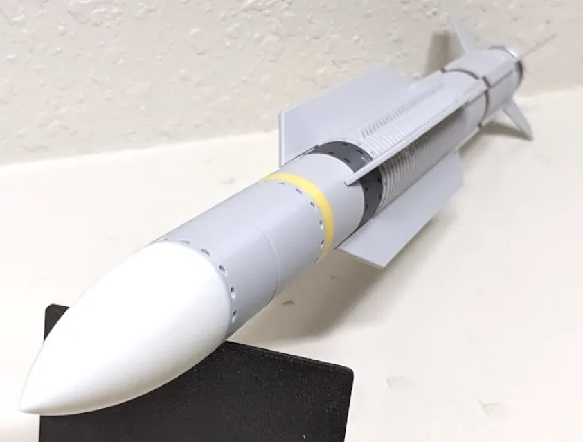 AIM-174B型远程空对空导弹 来自 Rexi Labs MakerWorld：免费下载 3D 模型