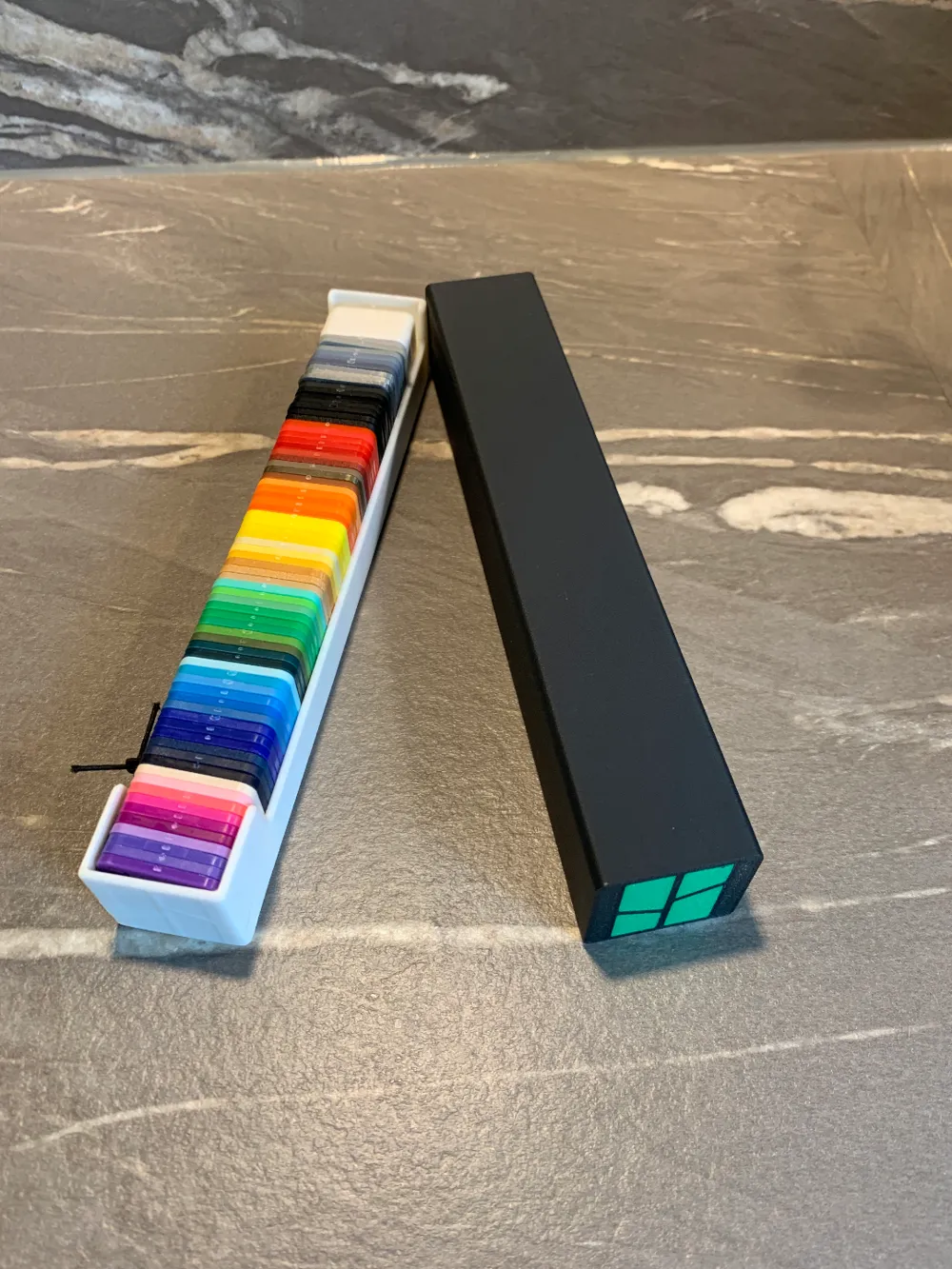 Case for filament swatches - Bambu Lab Logo Remixed by sweb3791 ...