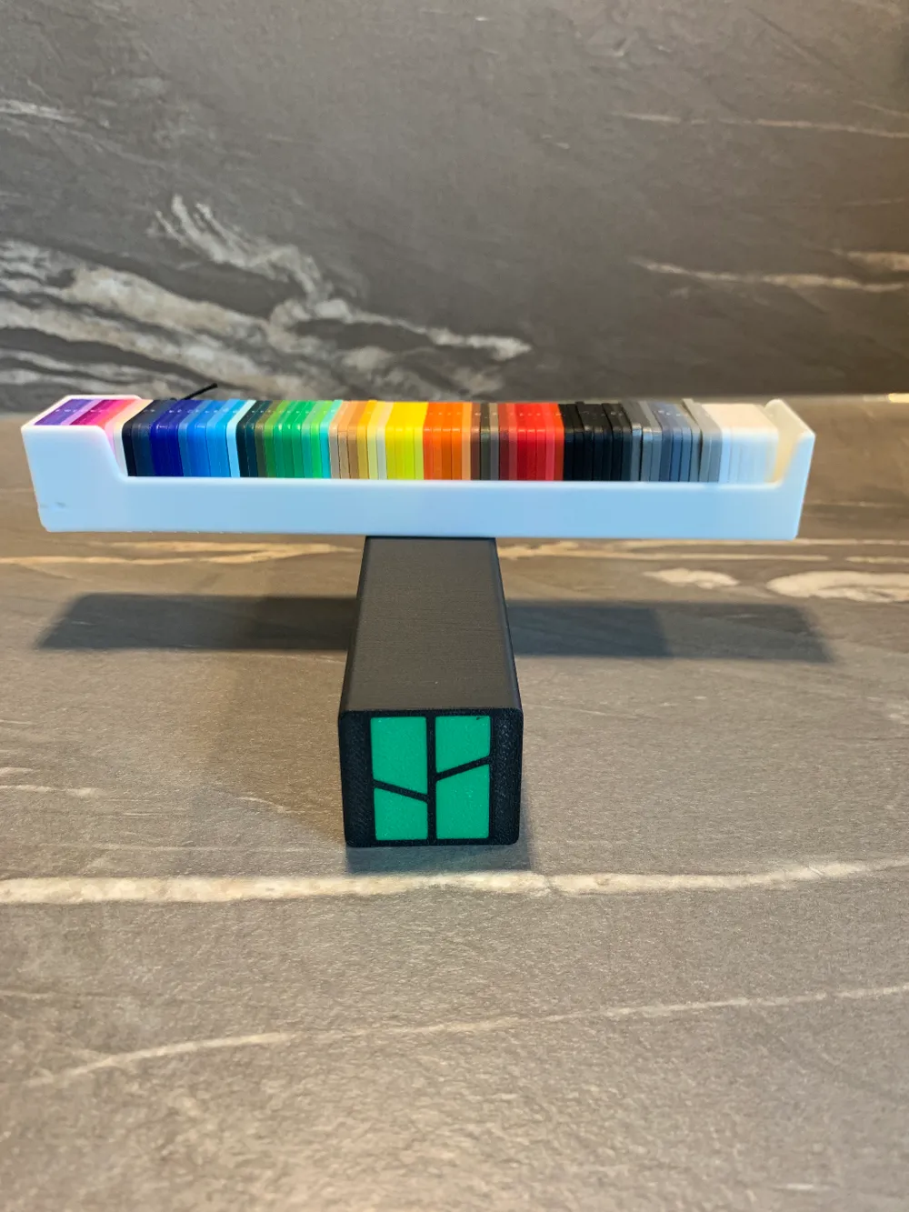 Case for filament swatches - Bambu Lab Logo Remixed by sweb3791 ...