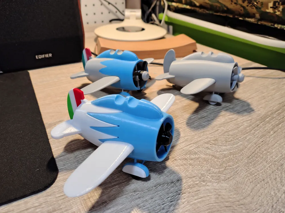 Flying barrel, Italian Taledo stipa, aircraft model (updated color ...