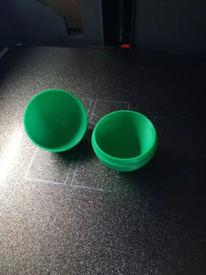 Openable Easter egg / surprise egg by martenxp - MakerWorld