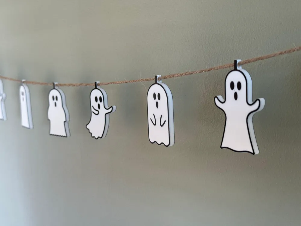 Ghost Bunting Halloween Decoration by KYBR Creations - MakerWorld