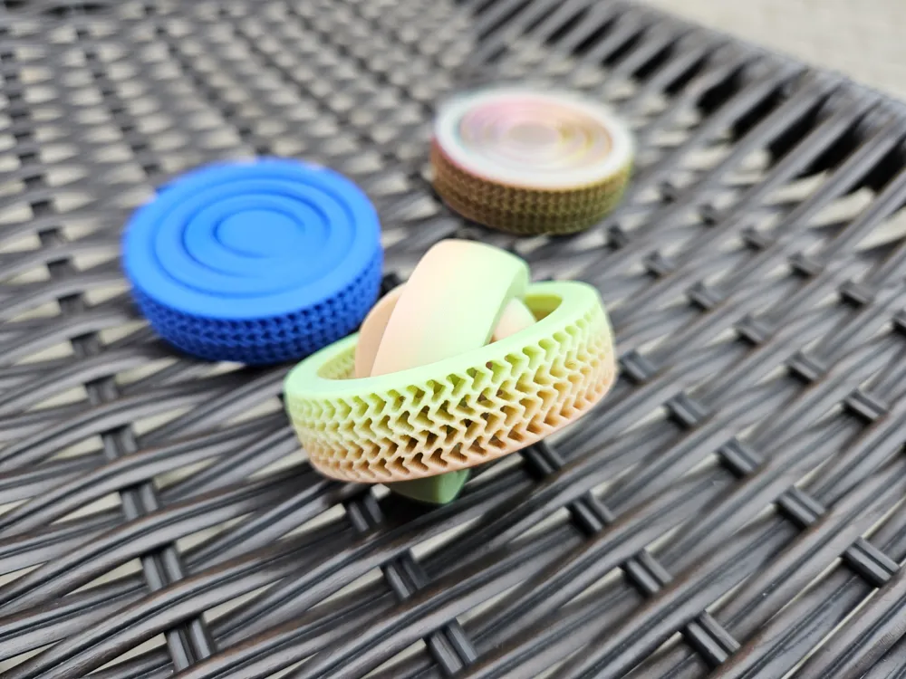 Love Heart Gyro Fidget Spinner (Print-in-Place) by New_Kids_Turbo ...
