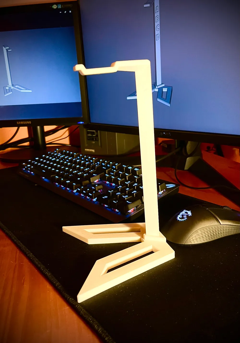 HEADPHONE STAND - Free 3D Print Model - MakerWorld