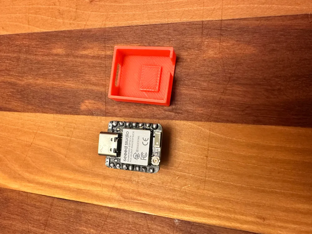 XIAO ESP32 mounting bracket by hawk - MakerWorld