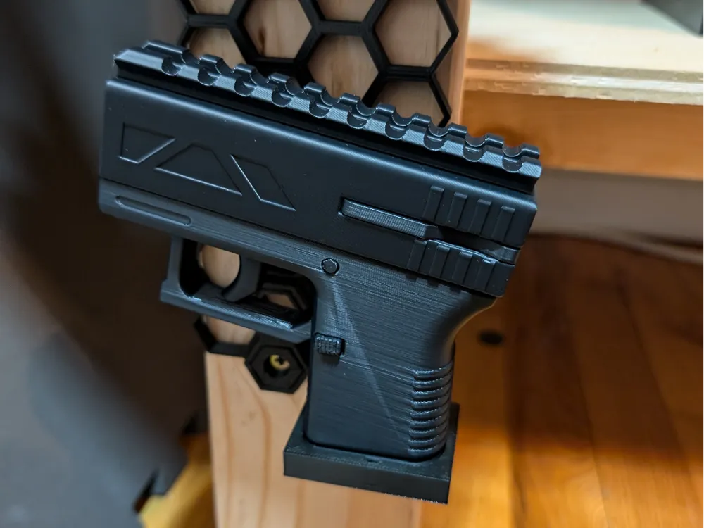 C43 disc shooter HSW display mount by Nightman - MakerWorld