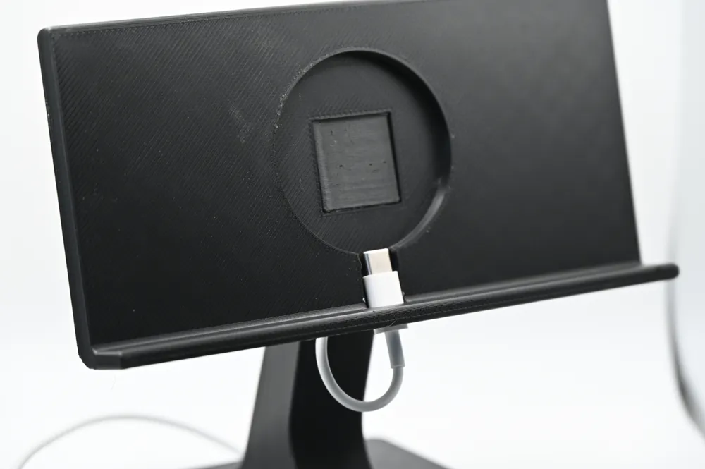 iPhone Stand for Standby Mode by CASEYBRONSON - MakerWorld