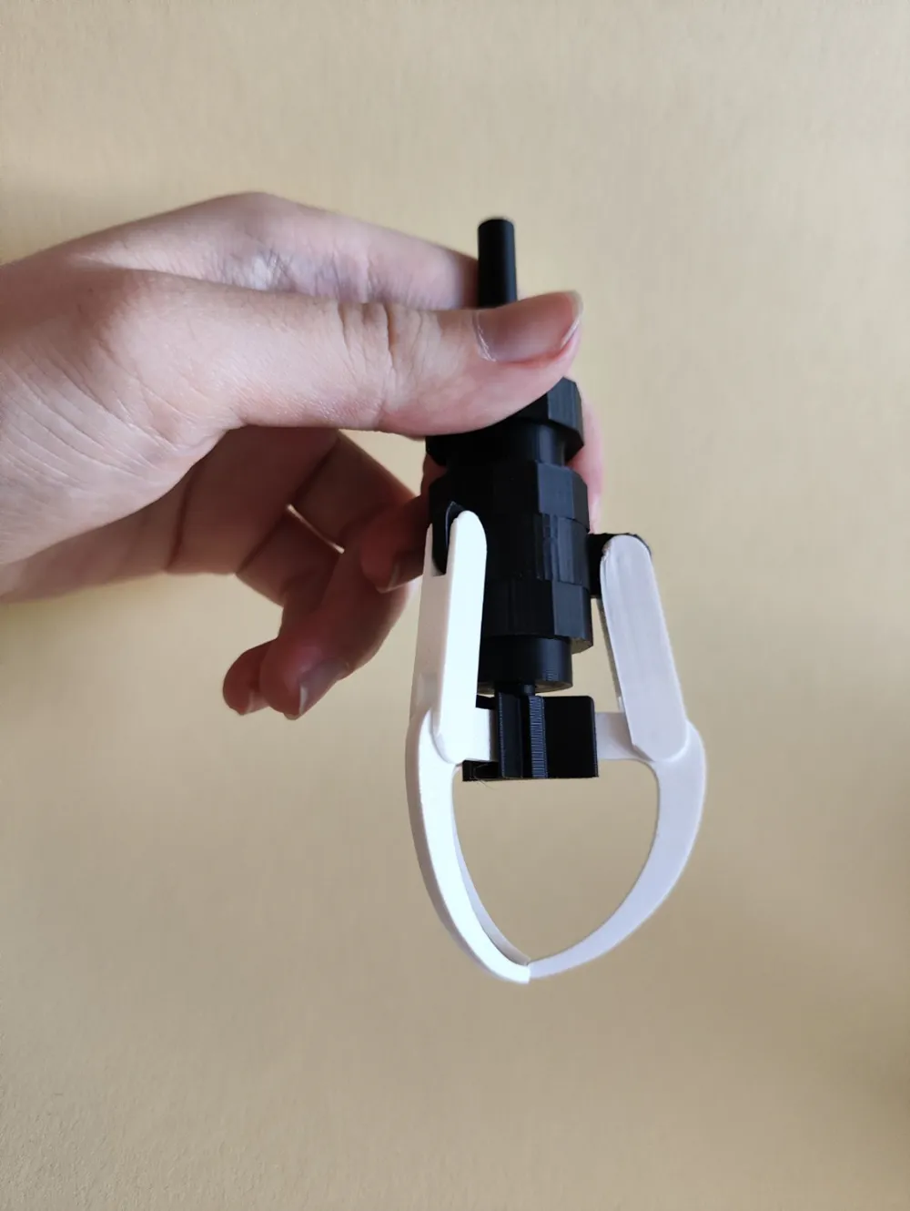 Mini Claw Machine Claw Fidget by yaner designs MakerWorld: Download ...